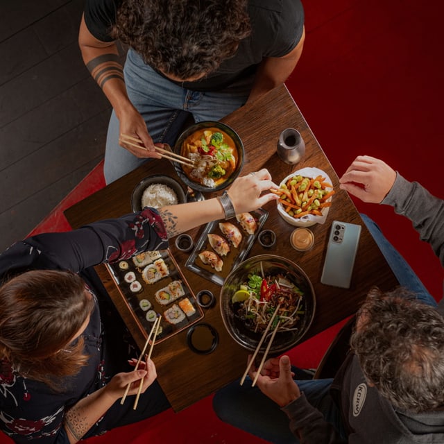 Kitchen Republic: Eine Bestellung von 6 Food-Brands - Kitchen Republic